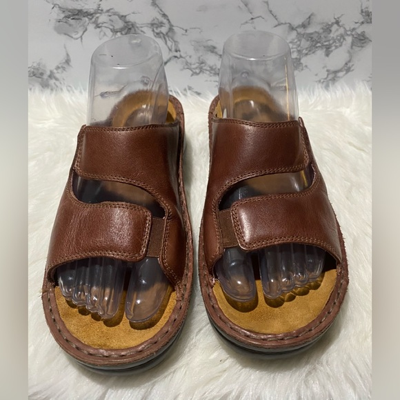 Naot | Shoes | Naot Sandals | Poshmark